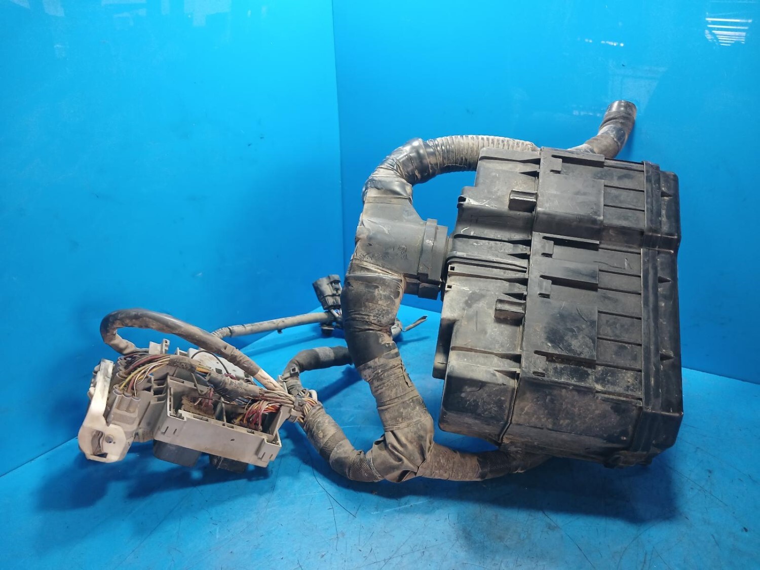 Toyota Hiace Fuse Box For Sale Wholesale Car Parts
