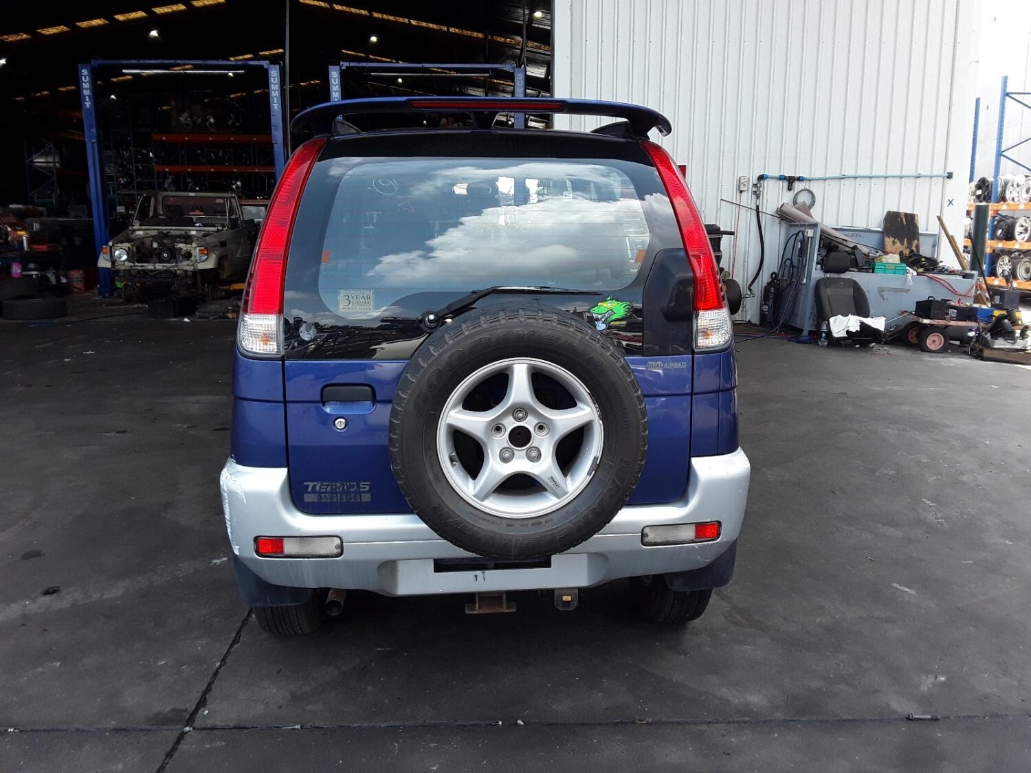 DAIHATSU TERIOS J100-J102, REAR SPOILER (THIS IS ON ROOF) TMP-472381