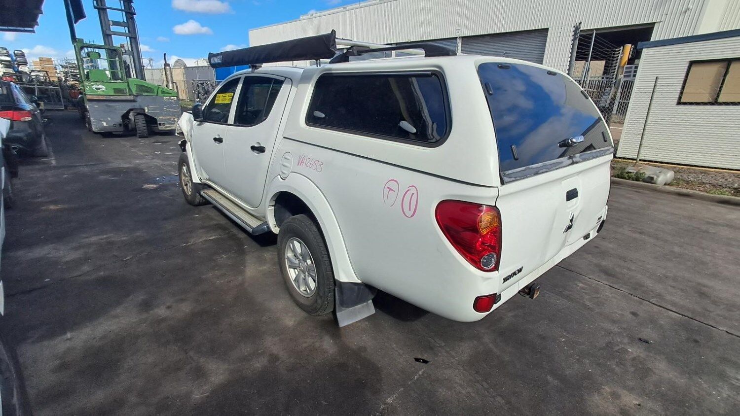 Mitsubishi Triton Jack Tool Kit For Sale | Wholesale Car Parts