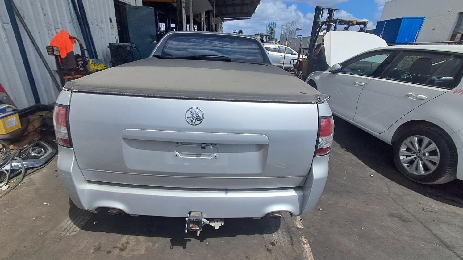 Holden Commodore Right Rear Side Glass For Sale | Wholesale Car Parts
