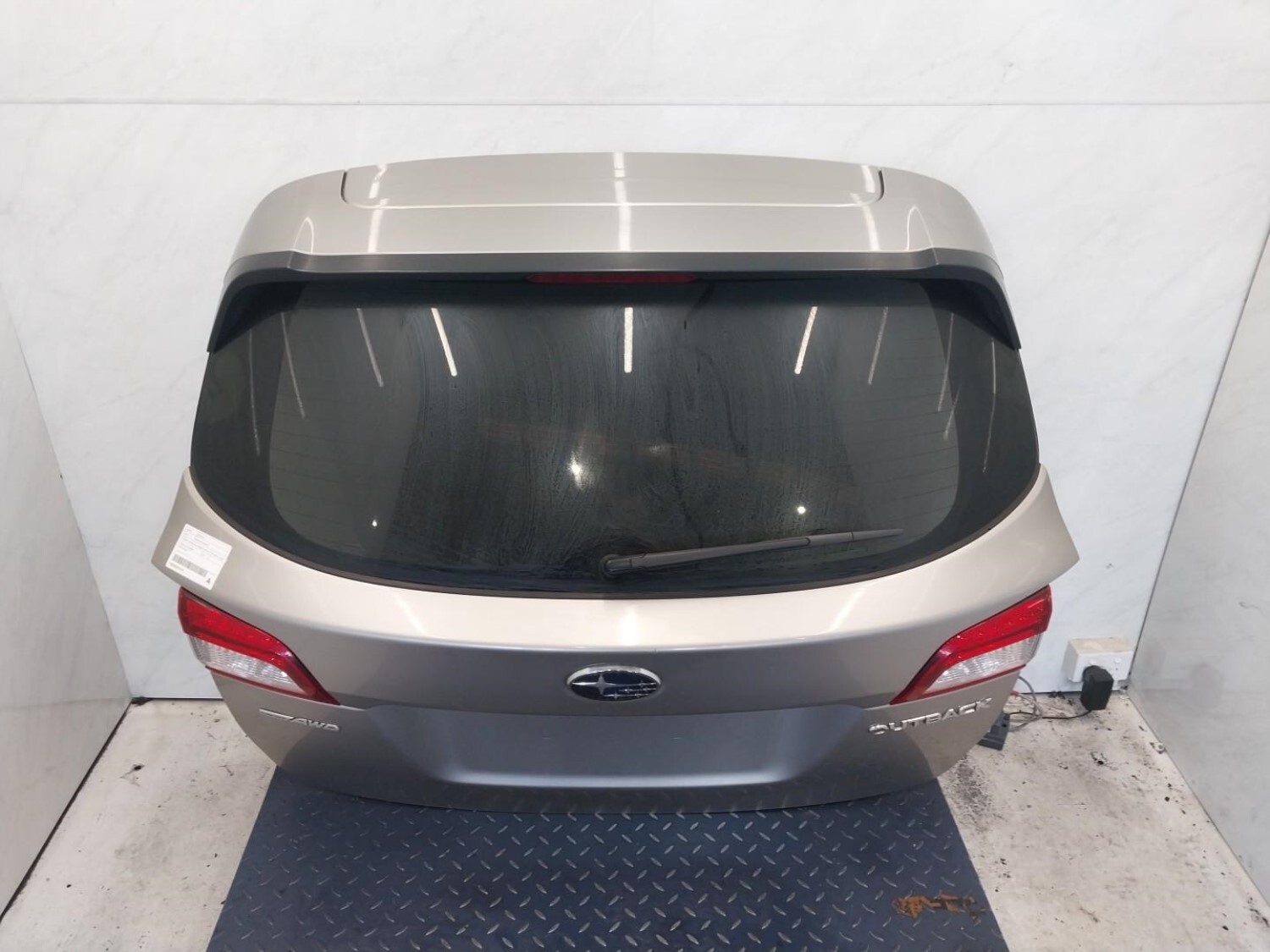 Subaru Outback Tailgate For Sale Wholesale Car Parts