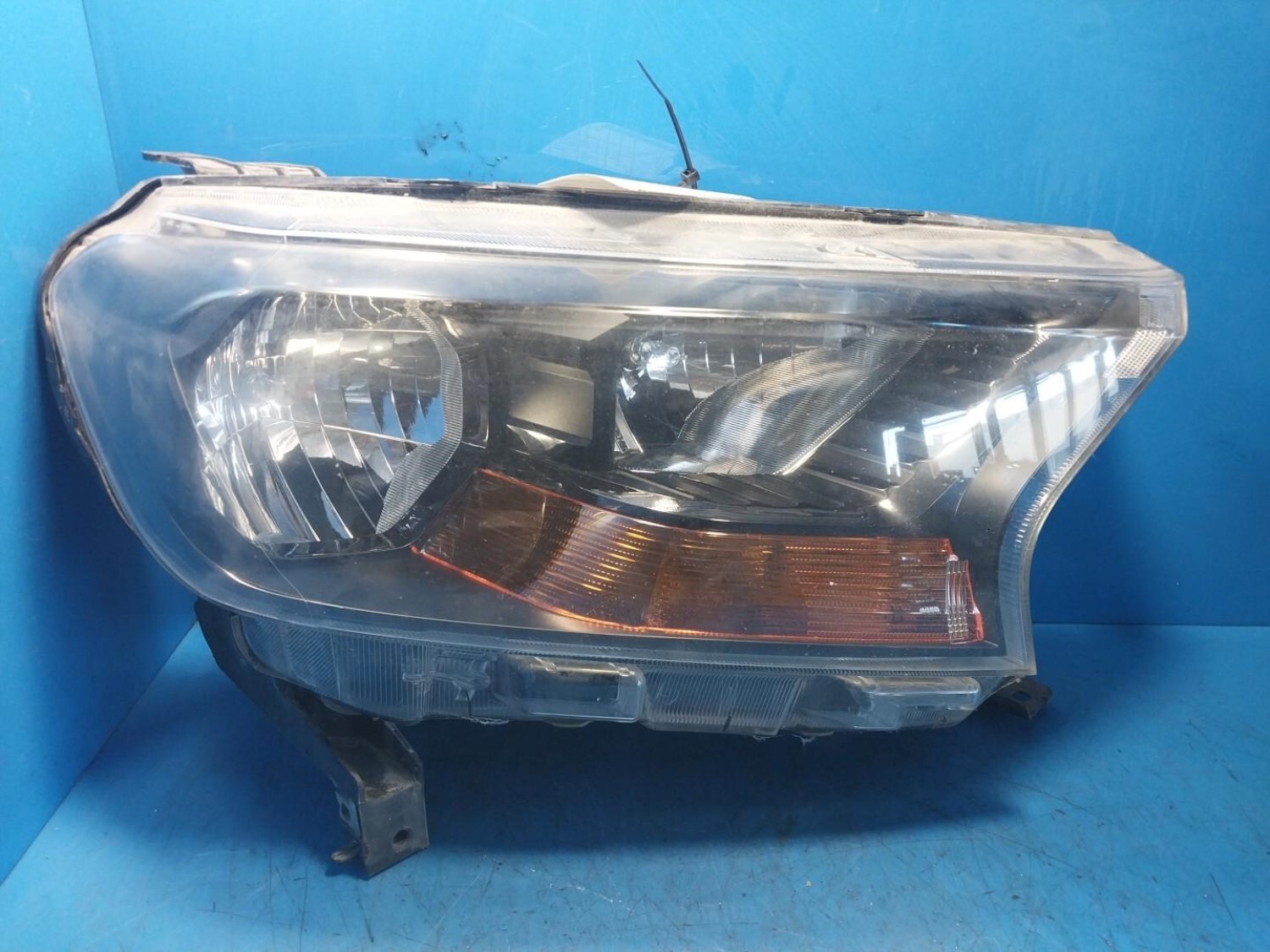 Ford Ranger Right Headlamp For Sale | Wholesale Car Parts