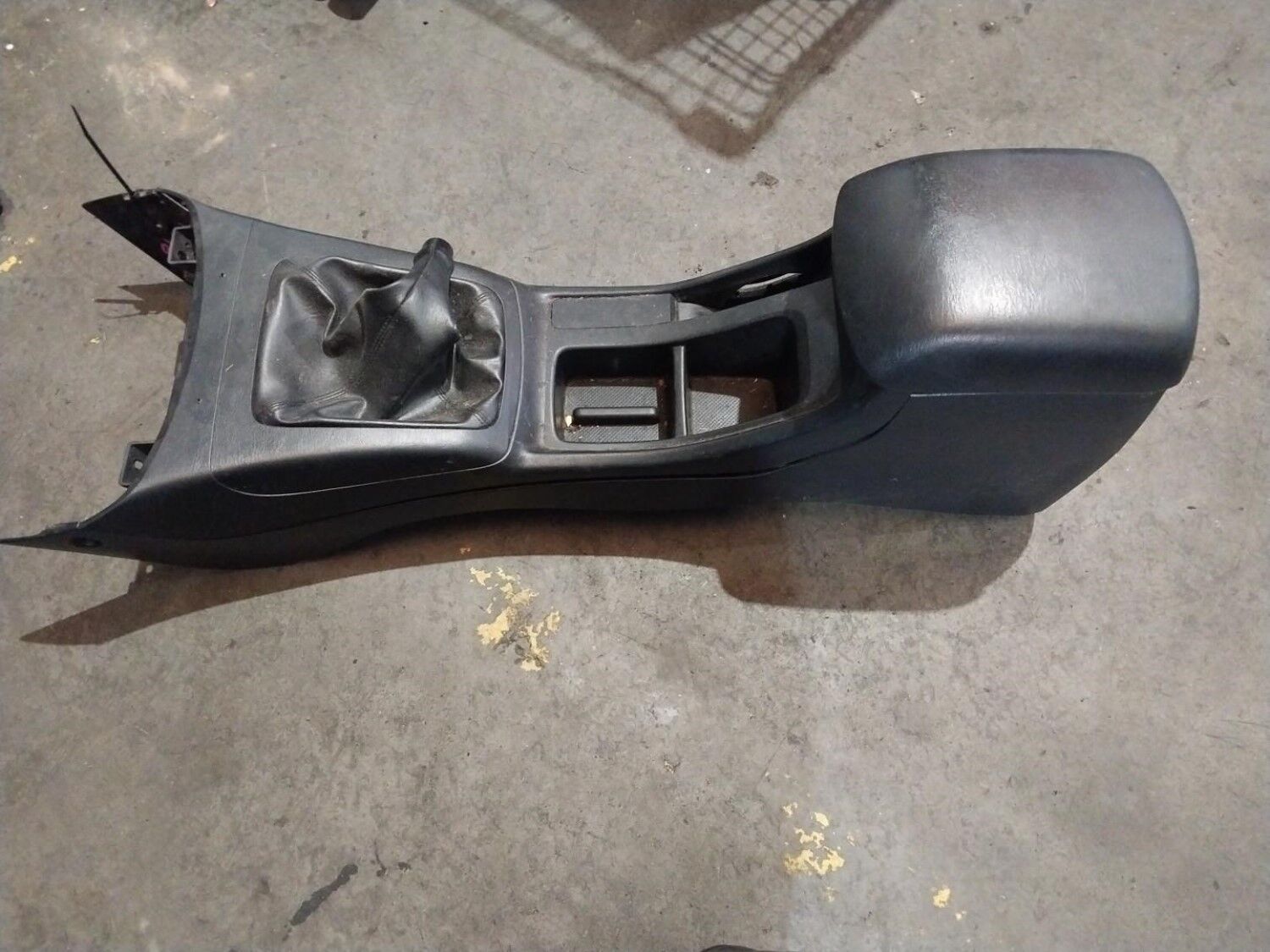Toyota Hilux Console For Sale | Wholesale Car Parts