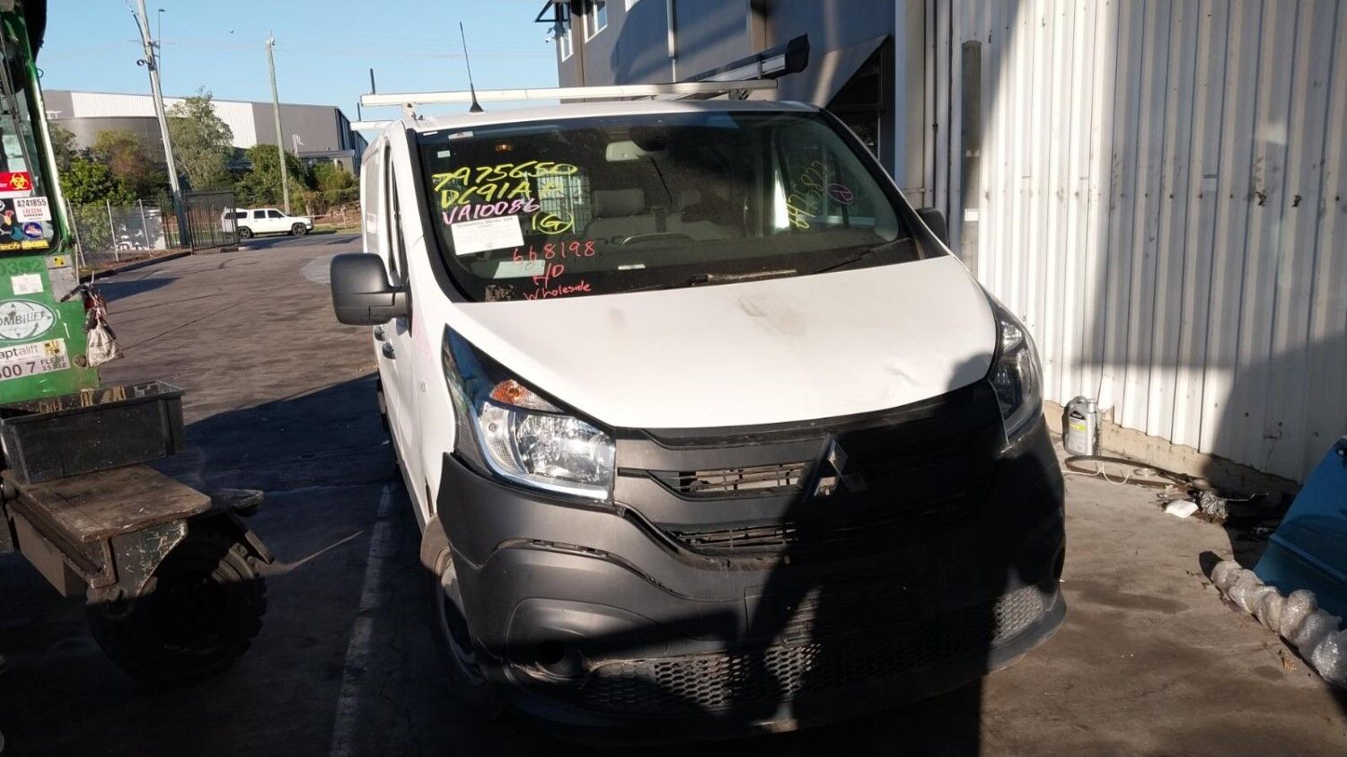 Mitsubishi Express Bonnet Hinge Strut For Sale | Wholesale Car Parts