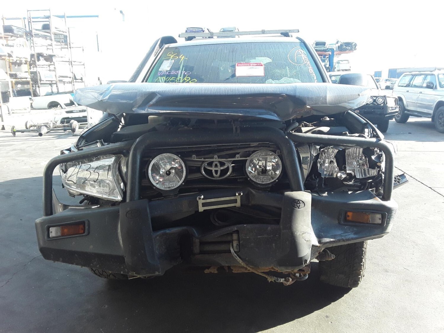 TOYOTA LANDCRUISER 200 SERIES REAR COURTESY LIGHT TMP-400839